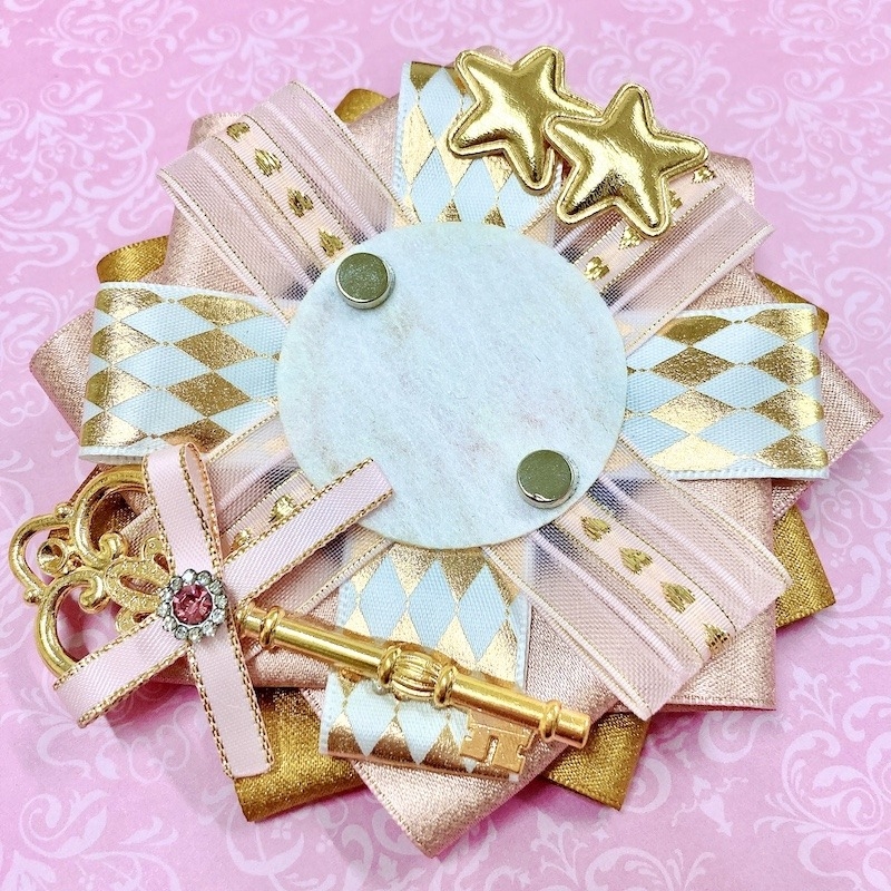 【グッズ-マグネット】ノンキャラオリジナル アンティーク風痛ロゼット PK【G.triger】 | アニメイト